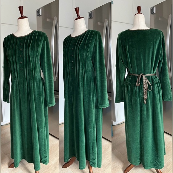 Fads | Dresses | Vtg Fads Soft Velvet Green Pleated Front Tie Waist ...